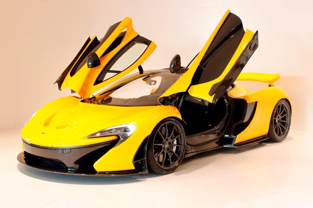 2015 Mclaren P1 (Volcano Yellow)