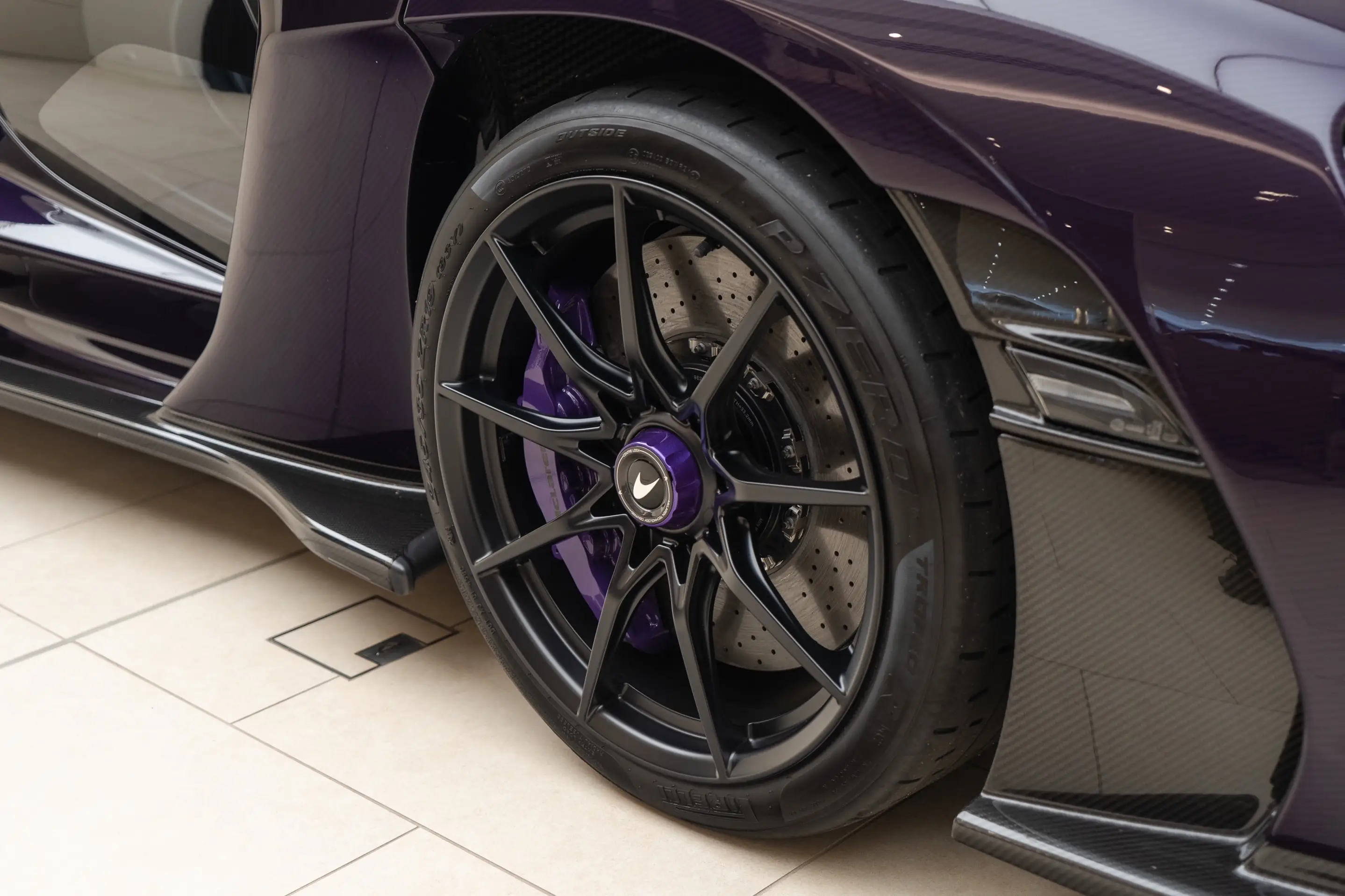 2020 Mclaren Senna (Full Exposed Carbon Fibre)