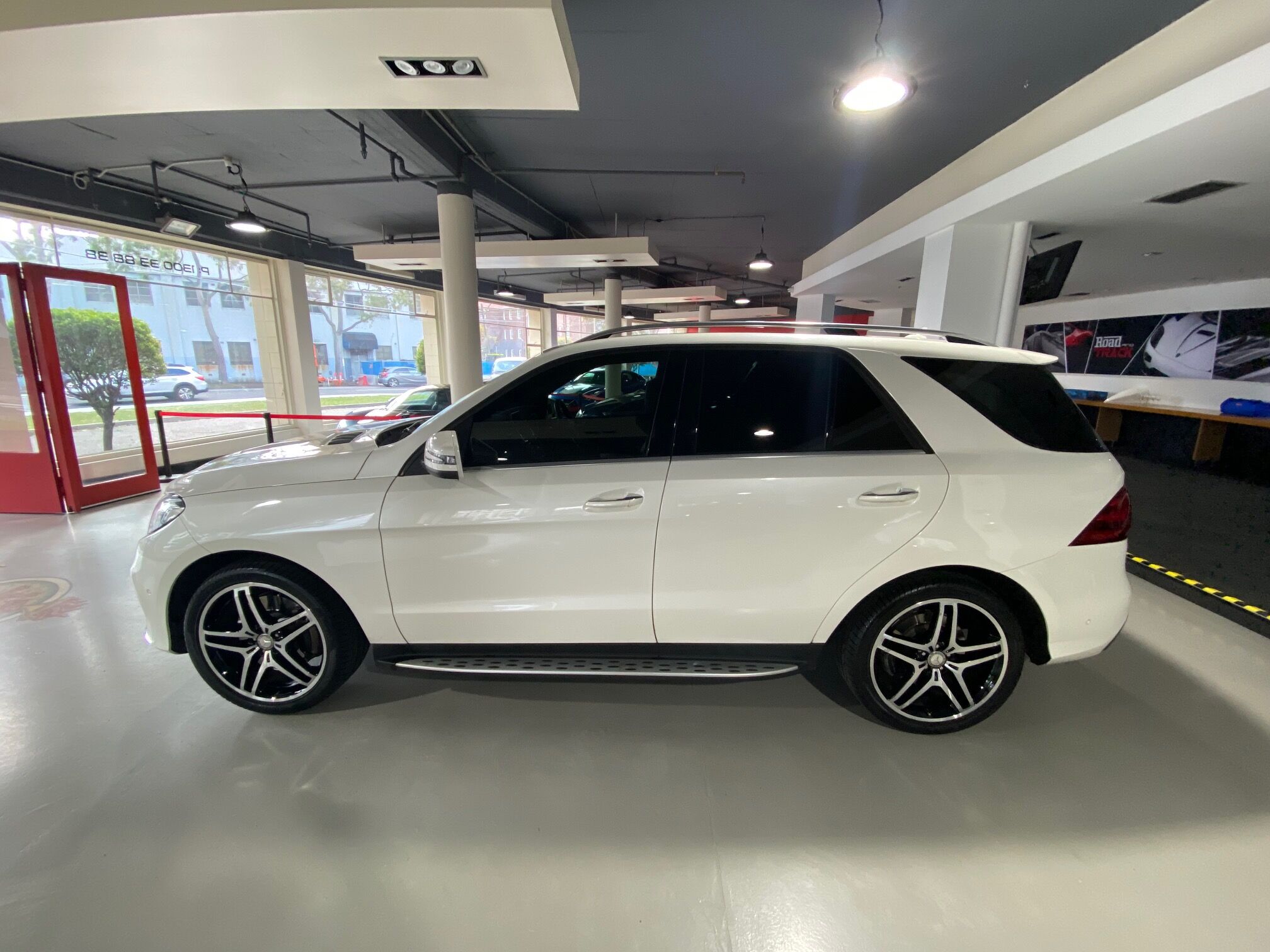 2015 Mercedes Benz GLE 400 4matic AMG-Line {MY16]